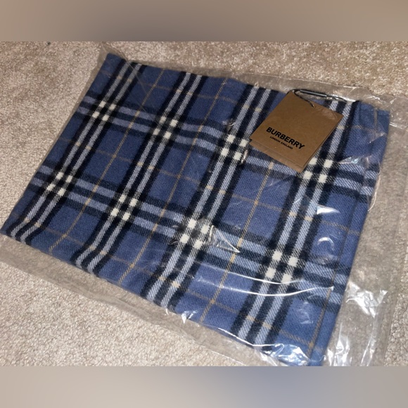 Burberry | Accessories | Burberry Novacheck Cashmere Snood In Pebble ...